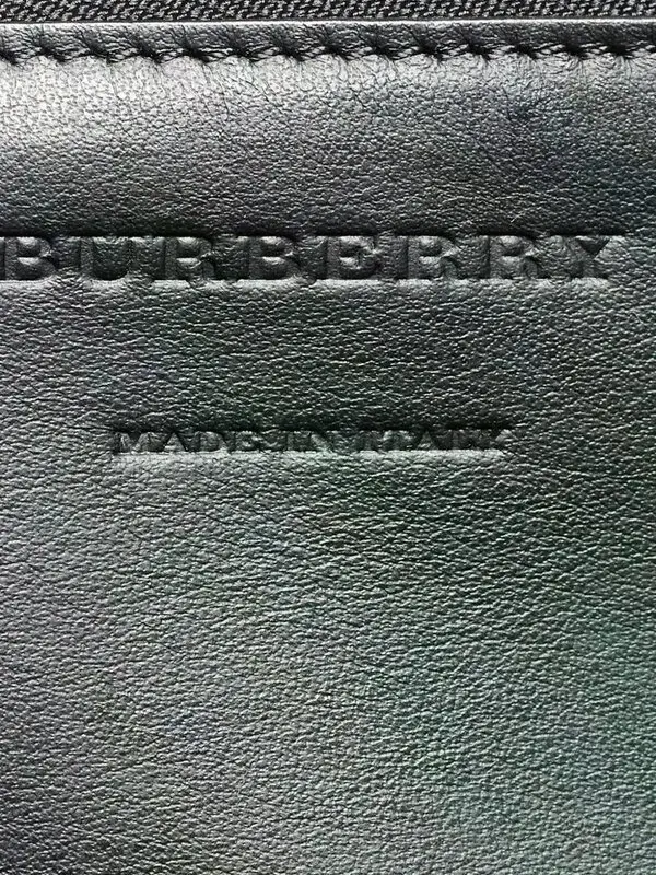 Burberry Zip-detail Leather Duffel Bag
