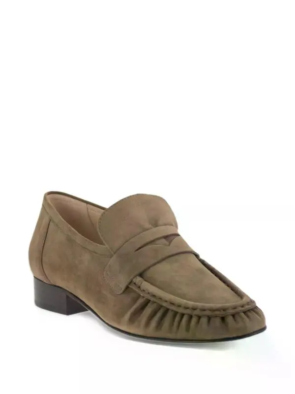 STUART WEITZMAN Irving Gathered Loafers