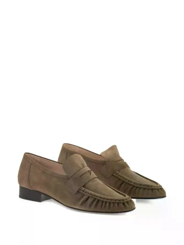 STUART WEITZMAN Irving Gathered Loafers