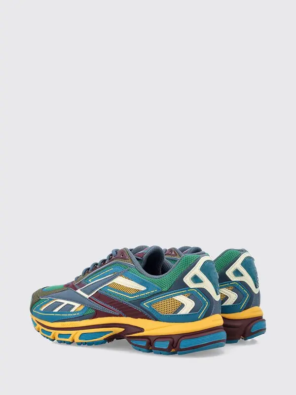REEBOK Sneakers