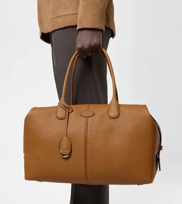 TOD'S Logo-patch Pebbled Duffle Bag