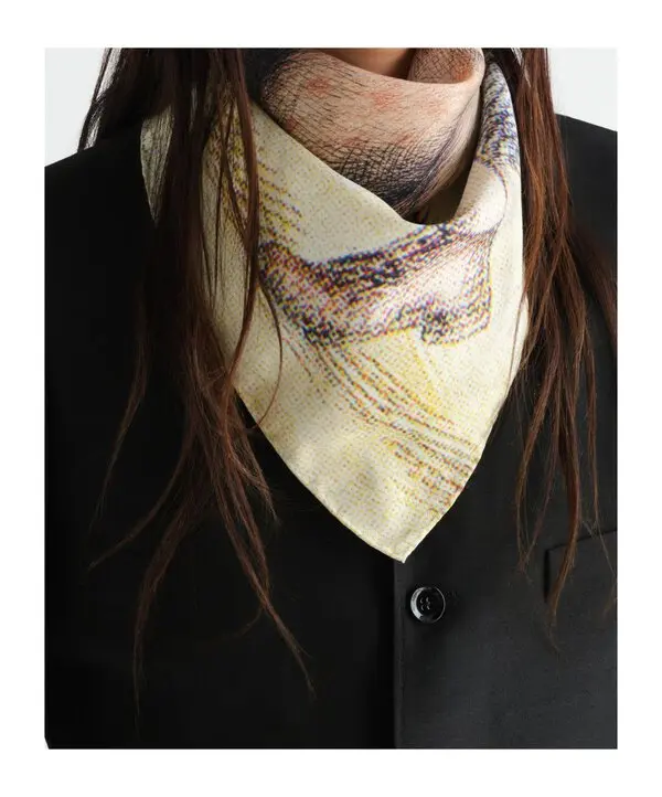 LEMAIRE Les Amoureux Scarf 60x60cm In Dry Silk
