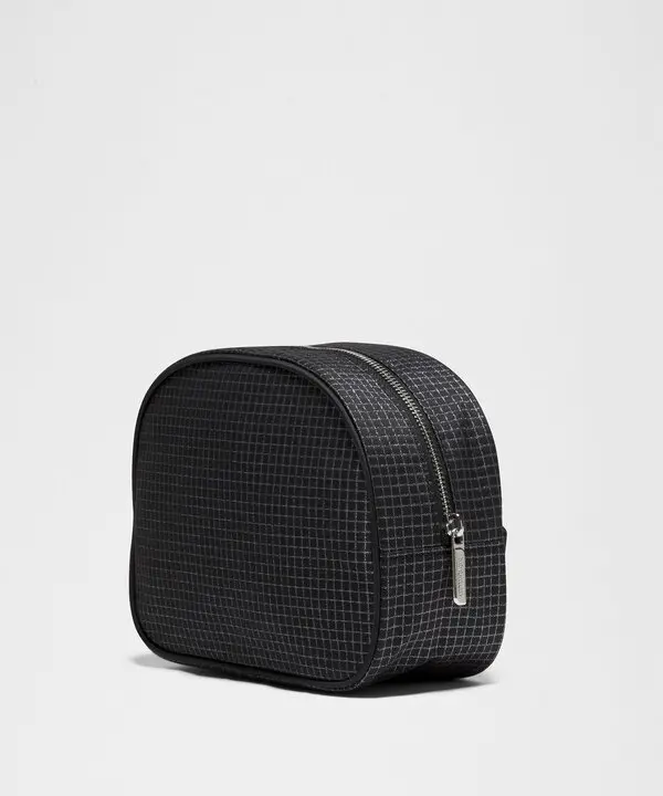 Lululemon City Essentials Pouch 4l