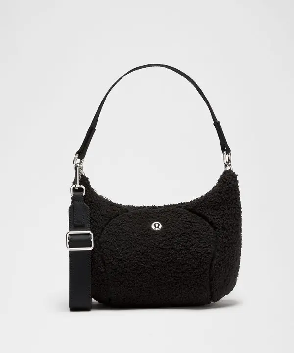 Lululemon City Essentials Small Shoulder Bag 2l Evolve - Black/silver