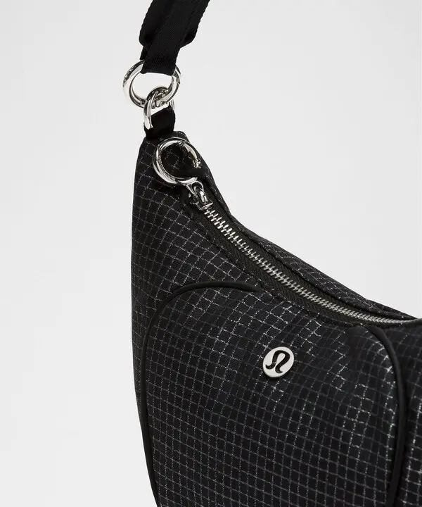 Lululemon City Essentials Small Shoulder Bag 3l Evolve