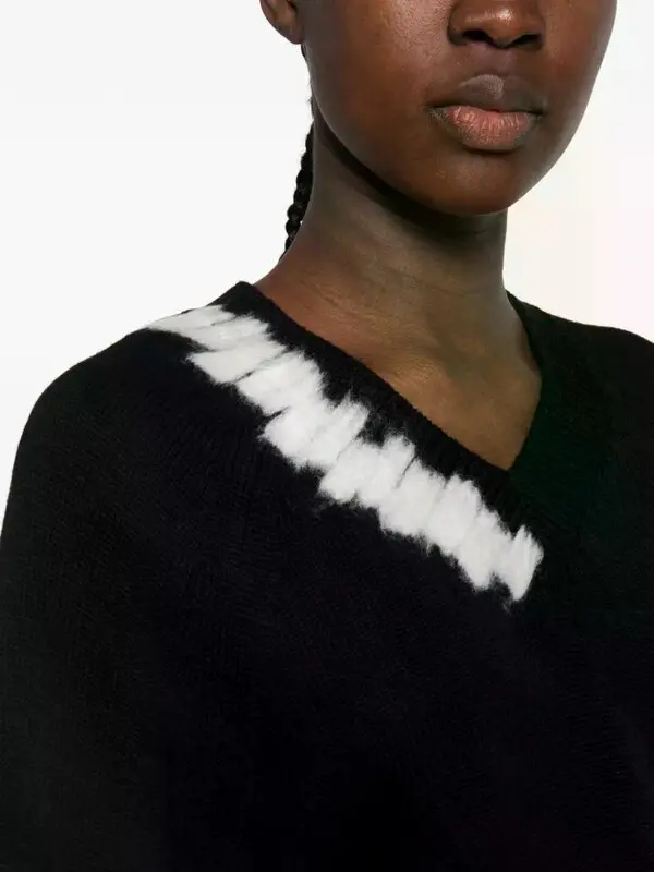 SCAGLIONE Raglan-sleeve V-neck Sweater