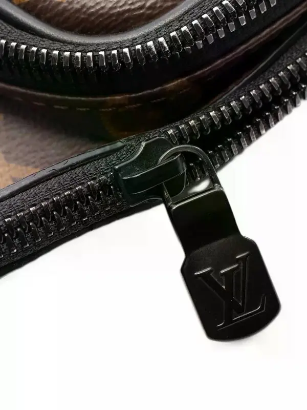 LOUIS VUITTON 2021 Christopher Monogram Macassar Belt Bag