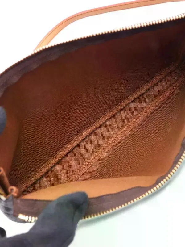 LOUIS VUITTON 2001 Monogram Pochette Accessoires Shoulder Bag