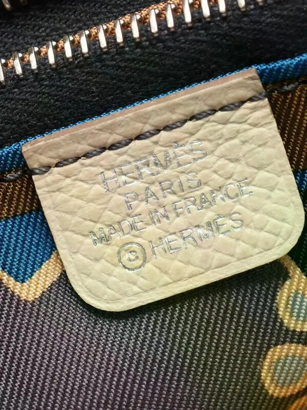 Hermès 2023 Azap Compact Wallet