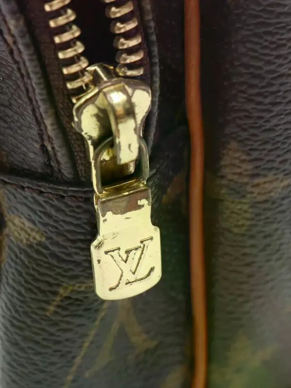 LOUIS VUITTON 2003 Amazone Monogram Crossbody Bag