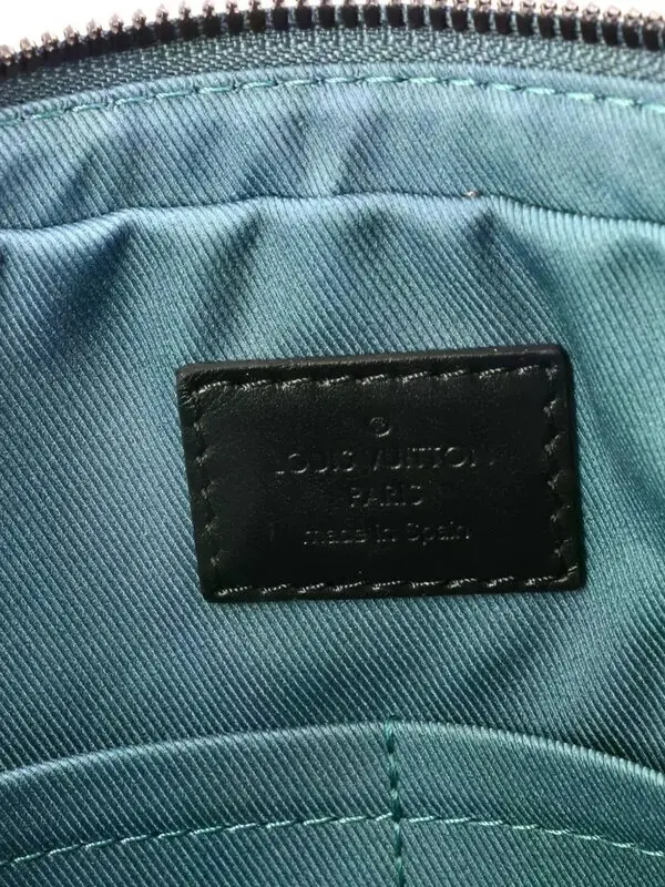 LOUIS VUITTON Alpha Messenger Bag Damier Graphite Crossbody Bag