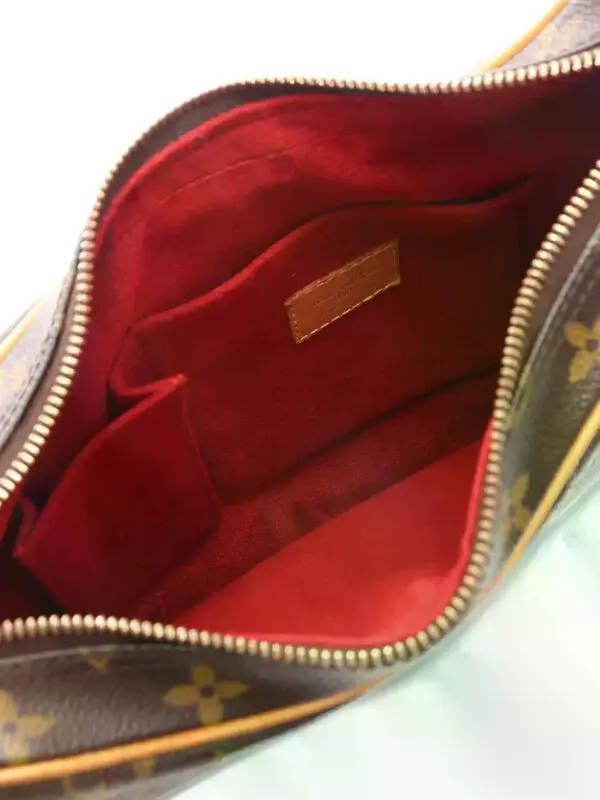 LOUIS VUITTON 2003 Mm Croissant Monogram Shoulder Bag - Brown