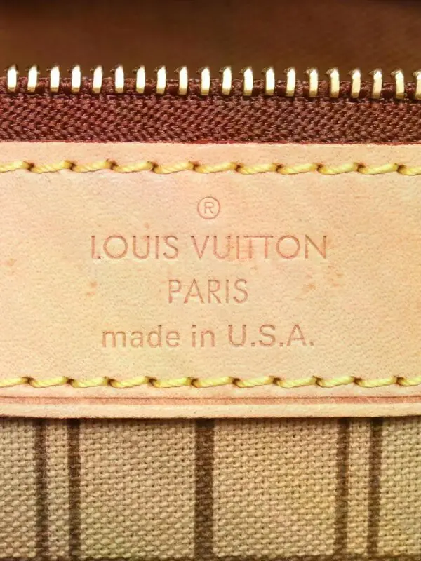 LOUIS VUITTON 2011 Mm Neverfull Monogram Tote Bag - Brown