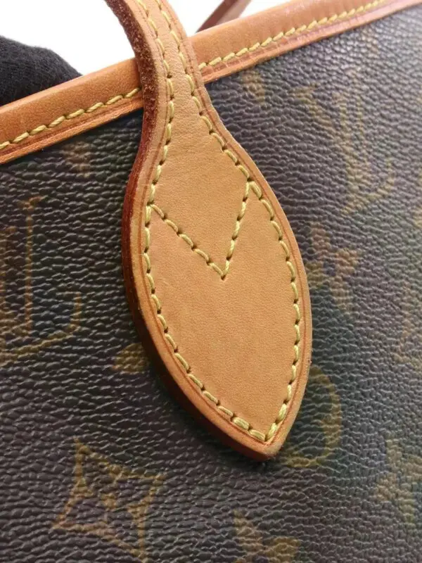 LOUIS VUITTON 2011 Mm Neverfull Monogram Tote Bag - Brown