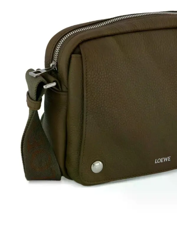 Loewe Medium Pebble Messenger Bag In Supple Grained Calfskin