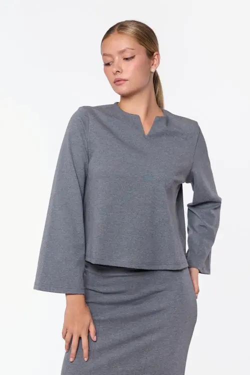 YAKIRA BELLA Hera Long Sleeve Top