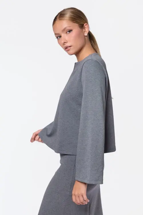 YAKIRA BELLA Hera Long Sleeve Top