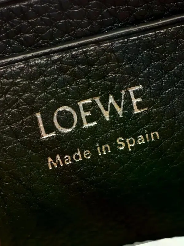 Loewe 2020s Pebble Messenger Shoulder Bag