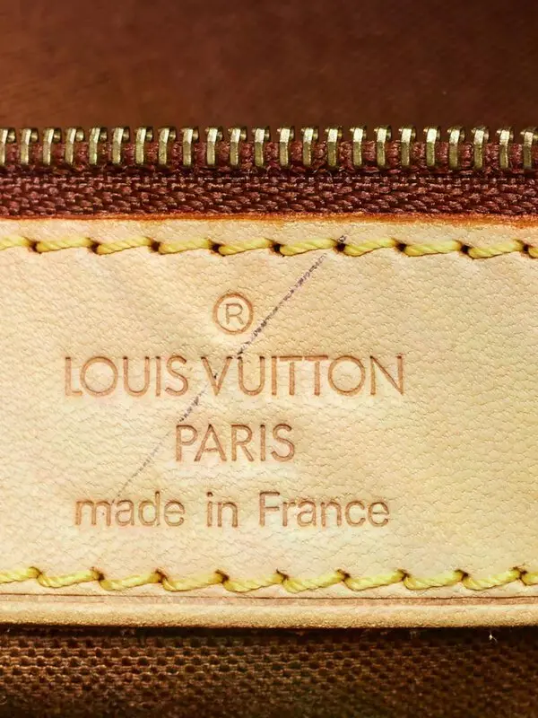 LOUIS VUITTON 2004 Large Luco Monogram Canvas Tote Bag