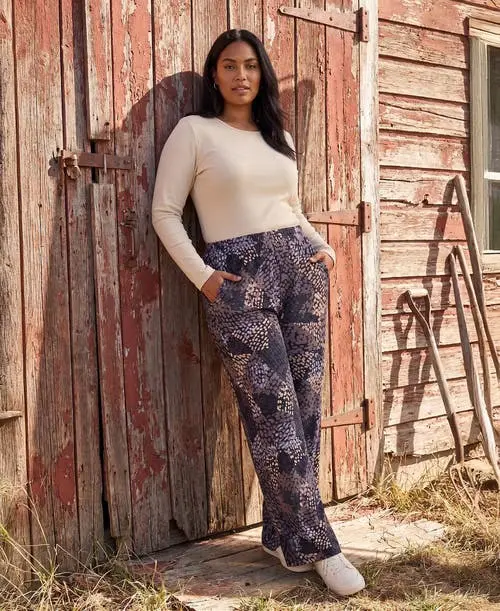 24SEVEN COMFORT APPAREL Essential Curvy Elastic Waistband Long Flared Pants