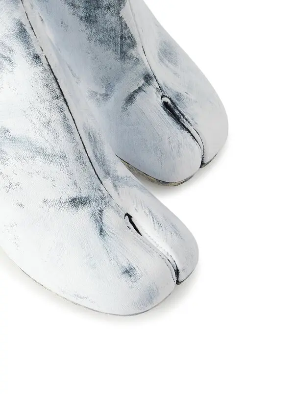 MAISON MARGIELA White Tabi Boots