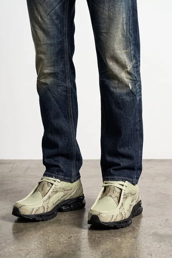 NEW BALANCE 1890a Sneaker With Exotic Texture