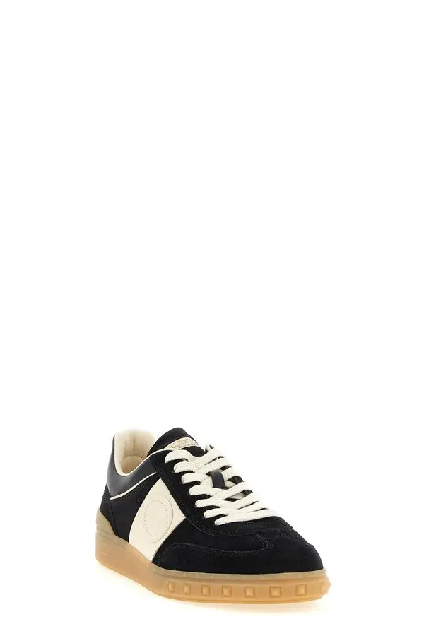 Valentino Garavani Sneaker With Embossed Vlogo