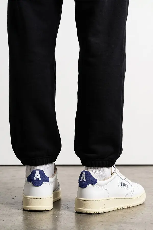 AUTRY Sneakers Suede Heel Tab