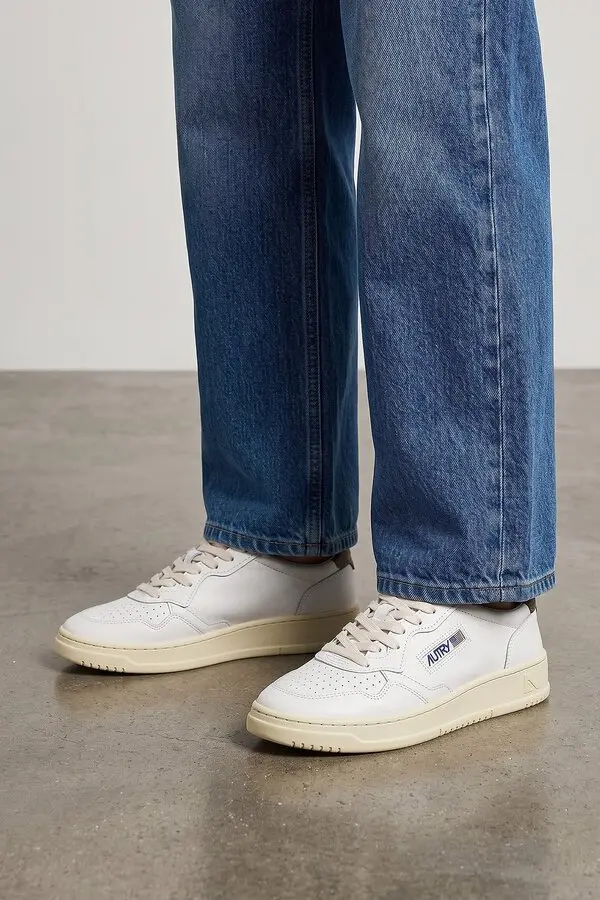AUTRY Low-top Sneakers With Perforated Toe
