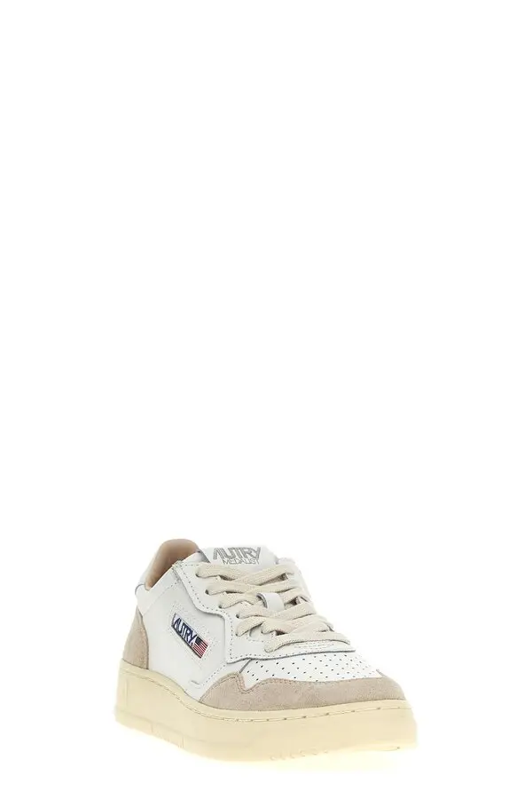 AUTRY Medalist Low Sneakers