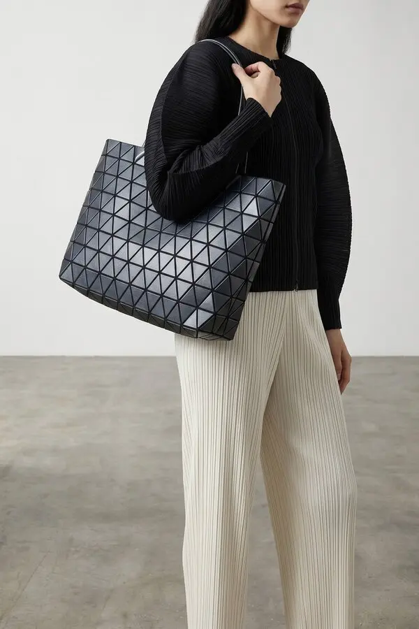 Issey Miyake Bateau' Handbag