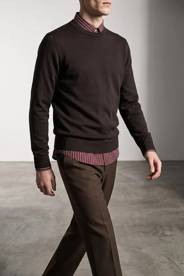 LARMERI STUDIO Virgin Wool Crewneck Sweater