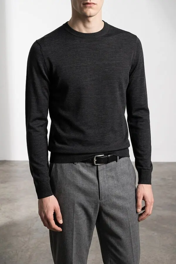 LARMERI STUDIO Wool Sweater