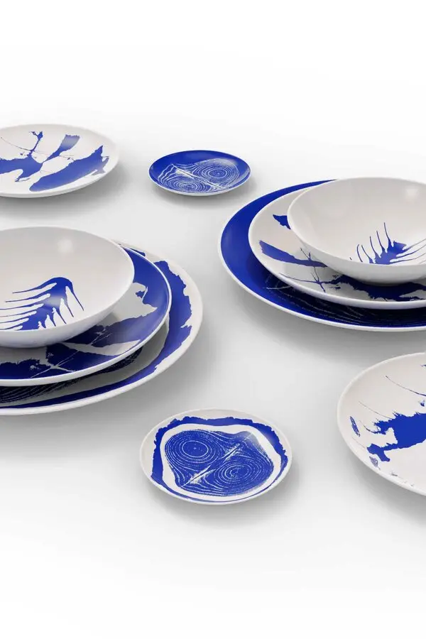 CASSINA Porcelain Charger Plate Set With Tronc Motif