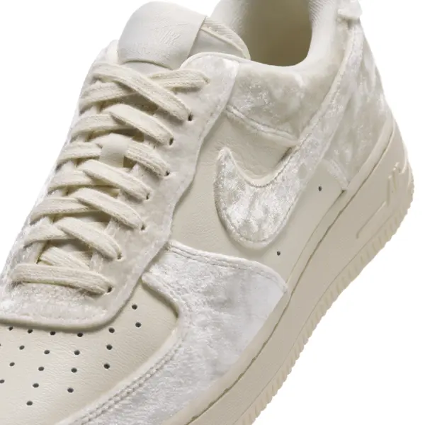 Nike Air Force 1 '07 Se Velvet Shoes