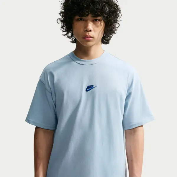 Nike Sportswear Premium Essentials T-shirt