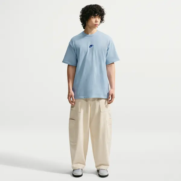 Nike Sportswear Premium Essentials T-shirt