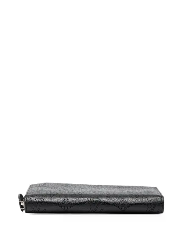 LOUIS VUITTON 2020 Monogram Mahina Zippy Wallet Long Wallets