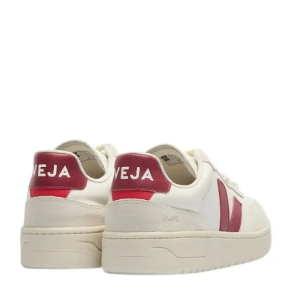 VEJA Low Top Sneakers