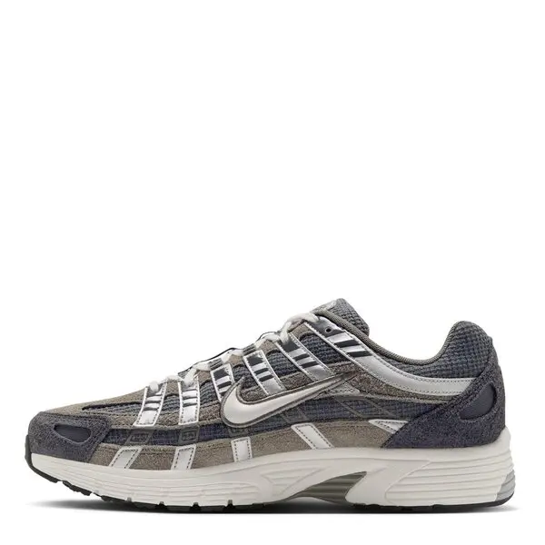 Nike Multi-tone Mesh Sneaker