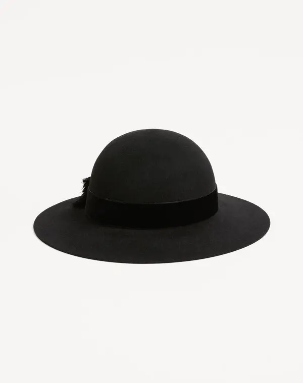 Valentino Garavani Vlogo Signature Bow Hat