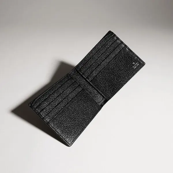Gucci Bi-fold Wallet With Web