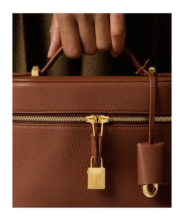 Loro Piana Extra Softy Case L21