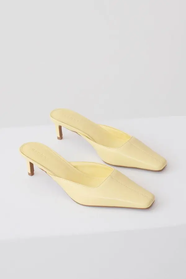 Meshki Stevie Pointed Square Toe Mule - Yellow