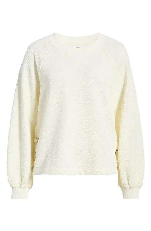 CITY BLUES Side Grommet Raglan Sleeve Top - Cream