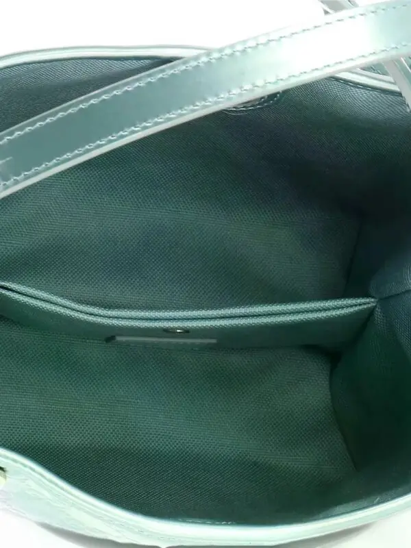 Gucci Emblem Gg Embossed Patent Small Bucket Bag