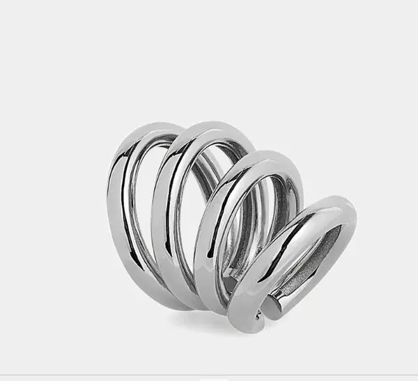 Rabanne Multi-ring Earcuff