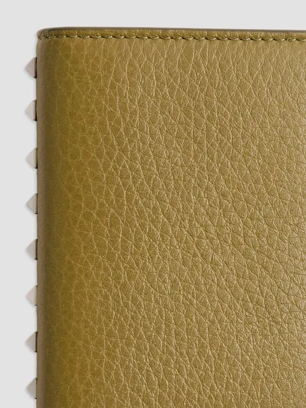 Valentino Garavani Rockstud Cardholder In Grainy Calfskin