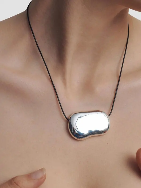 HEAVEN MAYHEM Julia Goldtone Or Silvertone Pendant Necklace - Black Silver