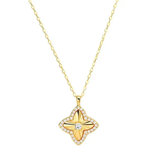 KYLIE HARPER Fluted Clover Pendant Necklace